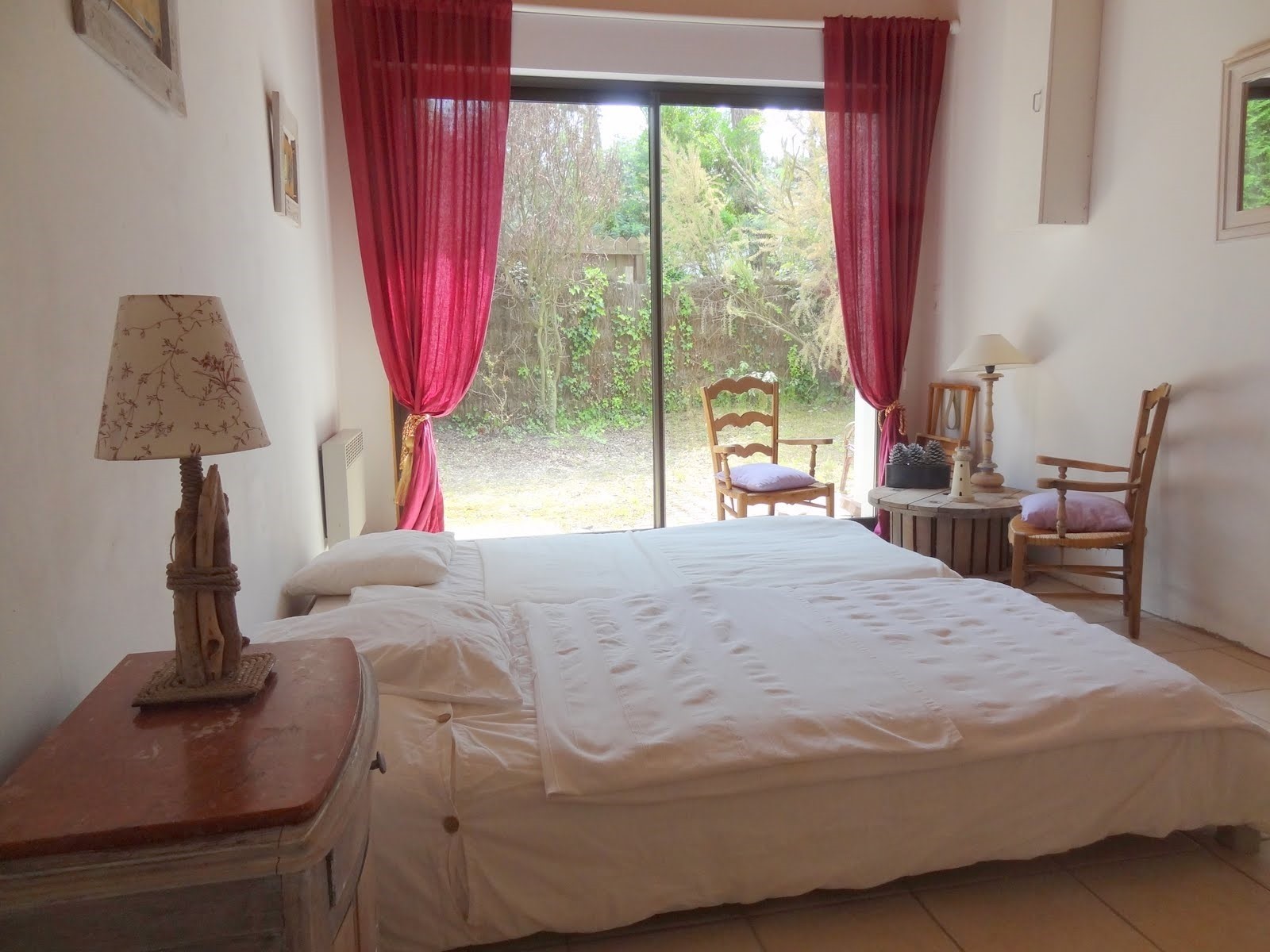 Agréable villa de 5 chambres quartier calme | Biens à la location ...