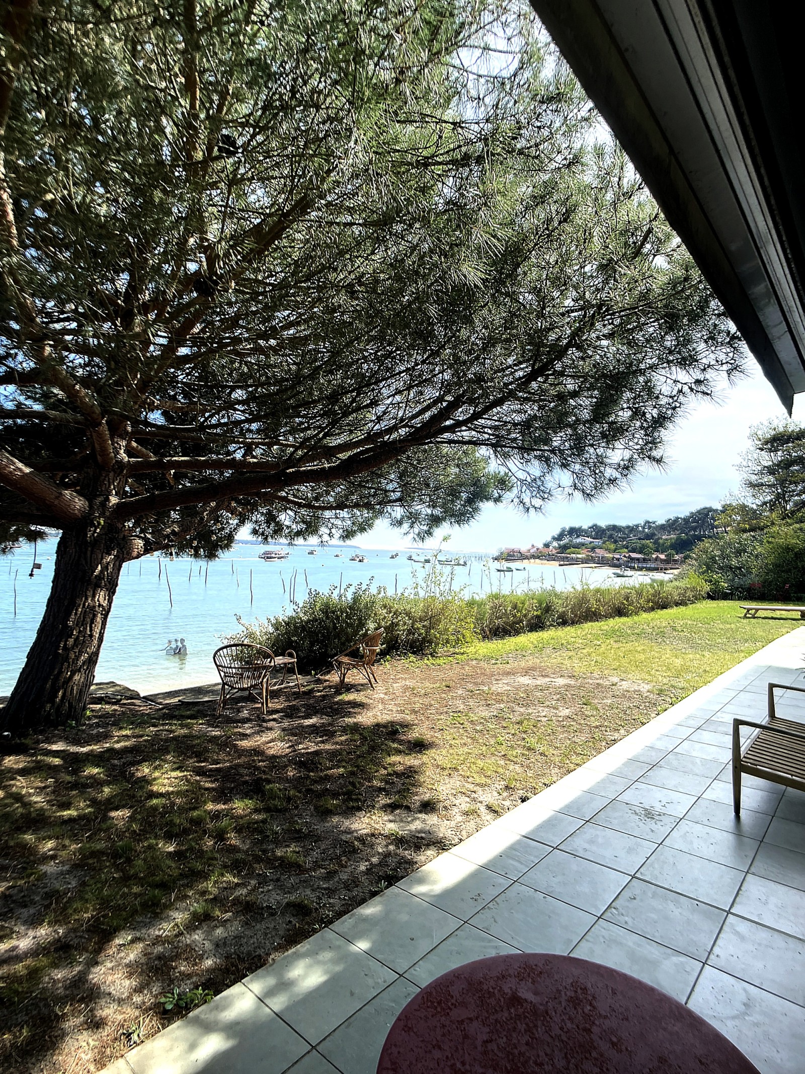 Maison première ligne avec accès plage et ponton privatif | Biens à la ...